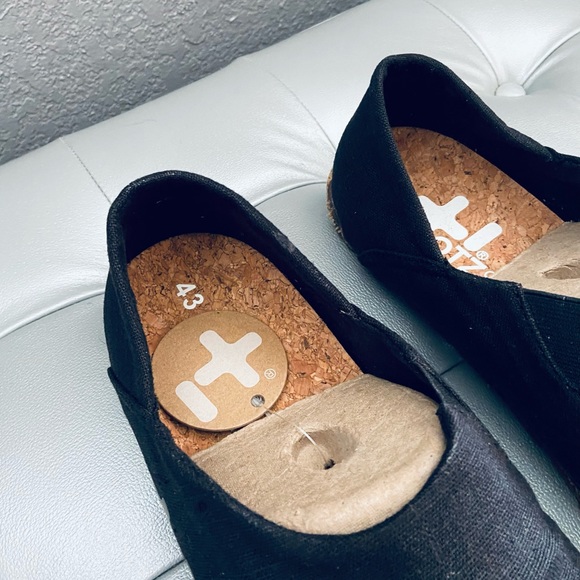 Otz Shoes | Shoes | Brand New Otz Shoes Comfortable Cork Insole Black Fabric Slipon Espadrilles ...